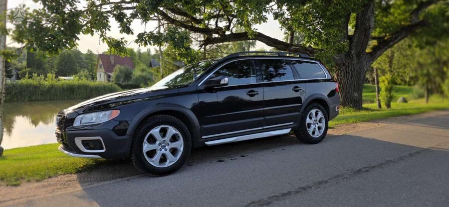 Melns Volvo XC70 2010 Viļņa, ar dzinēja tilpumu 2.40 L un nobraukumu 277 tūkst. km par 7300 €, foto 5 vietnē AUTOMOTO.COM.LV