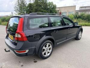 Melns Volvo XC70 2010 Šilalė, ar dzinēja tilpumu 2.40 L un nobraukumu 190 tūkst. km par 2600 €, foto 6 vietnē AUTOMOTO.COM.LV
