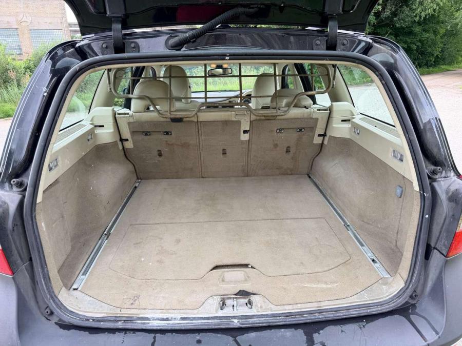 Melns Volvo XC70 2010 Šilalė, ar dzinēja tilpumu 2.40 L un nobraukumu 190 tūkst. km par 2600 €, foto 11 vietnē AUTOMOTO.COM.LV