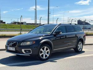 Black Volvo XC70 2010 in Klaipeda, with an engine capacity of 2.00 L and mileage of 293 thousand km for 6000 €, photo  on AUTOMOTO.COM.LV