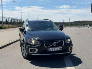 Black Volvo XC70 2010 in Klaipeda, with an engine capacity of 2.00 L and mileage of 293 thousand km for 6000 €, photo 7 on AUTOMOTO.COM.LV