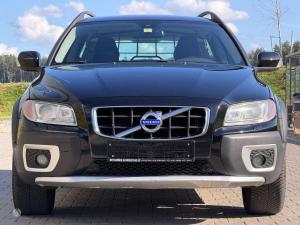 Black Volvo XC70 2010 in Vilnius, with an engine capacity of 2.40 L and mileage of 280 thousand km for 8300 €, photo 3 on AUTOMOTO.COM.LV