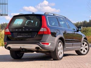 Black Volvo XC70 2010 in Vilnius, with an engine capacity of 2.40 L and mileage of 280 thousand km for 8300 €, photo 7 on AUTOMOTO.COM.LV