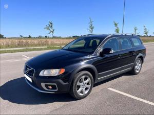 Black Volvo XC70 2010 in Marijampole, with an engine capacity of 2.40 L and mileage of 321 thousand km for 5200 €, photo 3 on AUTOMOTO.COM.LV