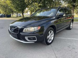 Black Volvo XC70 2010 in Kaunas, with an engine capacity of 1.98 L and mileage of 293 thousand km for 6250 €, photo 6 on AUTOMOTO.COM.LV