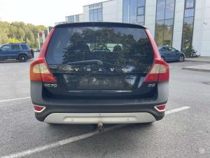 Black Volvo XC70 2010 in Kaunas, with an engine capacity of 1.98 L and mileage of 293 thousand km for 6250 €, photo 13 on AUTOMOTO.COM.LV