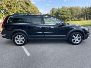Black Volvo XC70 2010 in Kaunas, with an engine capacity of 1.98 L and mileage of 293 thousand km for 6250 €, photo 17 on AUTOMOTO.COM.LV