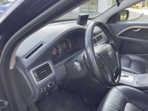 Black Volvo XC70 2010 in Kaunas, with an engine capacity of 1.98 L and mileage of 293 thousand km for 6250 €, photo 19 on AUTOMOTO.COM.LV