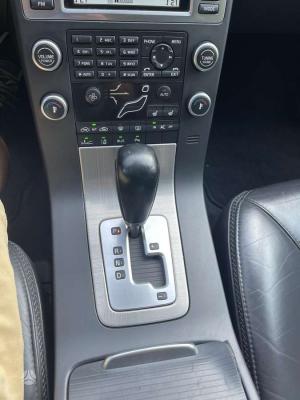 Black Volvo XC70 2010 in Kaunas, with an engine capacity of 1.98 L and mileage of 293 thousand km for 6250 €, photo 21 on AUTOMOTO.COM.LV