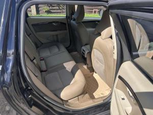 Melns Volvo XC70 2010 Viļņa, ar dzinēja tilpumu 3.19 L un nobraukumu 340 tūkst. km par 6500 €, foto 10 vietnē AUTOMOTO.COM.LV