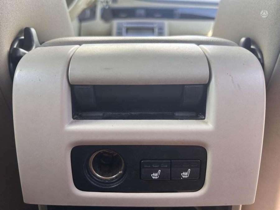 Melns Volvo XC70 2010 Viļņa, ar dzinēja tilpumu 3.19 L un nobraukumu 340 tūkst. km par 6500 €, foto 13 vietnē AUTOMOTO.COM.LV