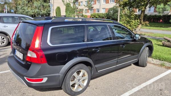 Melns Volvo XC70 2010 Rīga, ar dzinēja tilpumu 2.40 L un nobraukumu 384 tūkst. km par 5200 €, foto 5 vietnē AUTOMOTO.COM.LV