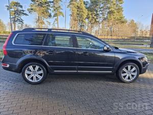 Black Volvo XC70 2011 in Riga, with an engine capacity of 2.40 L and mileage of 0 thousand km for 7590 €, photo 2 on AUTOMOTO.COM.LV