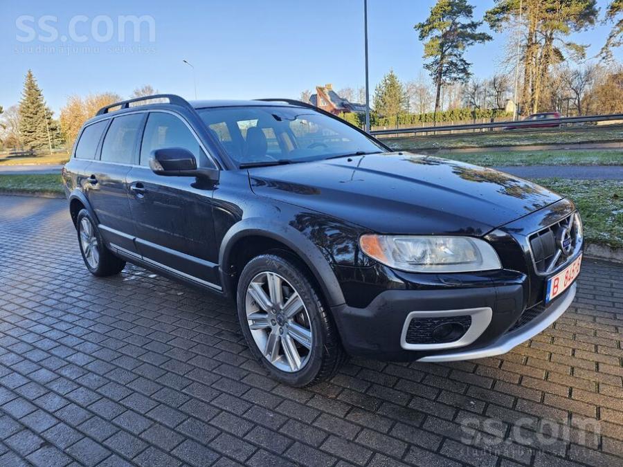 Black Volvo XC70 2011 in Riga, with an engine capacity of 2.40 L and mileage of 0 thousand km for 7590 €, photo 9 on AUTOMOTO.COM.LV