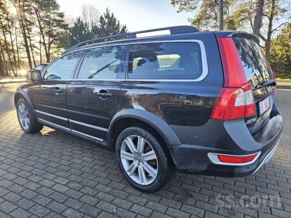 Melns Volvo XC70 2011 Rīga, ar dzinēja tilpumu 2.40 L un nobraukumu 0 tūkst. km par 7590 €, foto 10 vietnē AUTOMOTO.COM.LV
