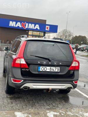 Melns Volvo XC70 2011 Rīga, ar dzinēja tilpumu 2.40 L un nobraukumu 293 tūkst. km par 6900 €, foto 4 vietnē AUTOMOTO.COM.LV