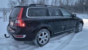 Black Volvo XC70 2011 in Utena, with an engine capacity of 2.40 L and mileage of 291 thousand km for 8250 €, photo 10 on AUTOMOTO.COM.LV