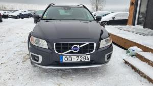 Black Volvo XC70 2011 in Riga, with an engine capacity of 2.40 L and mileage of 317 thousand km for 8350 €, photo 2 on AUTOMOTO.COM.LV