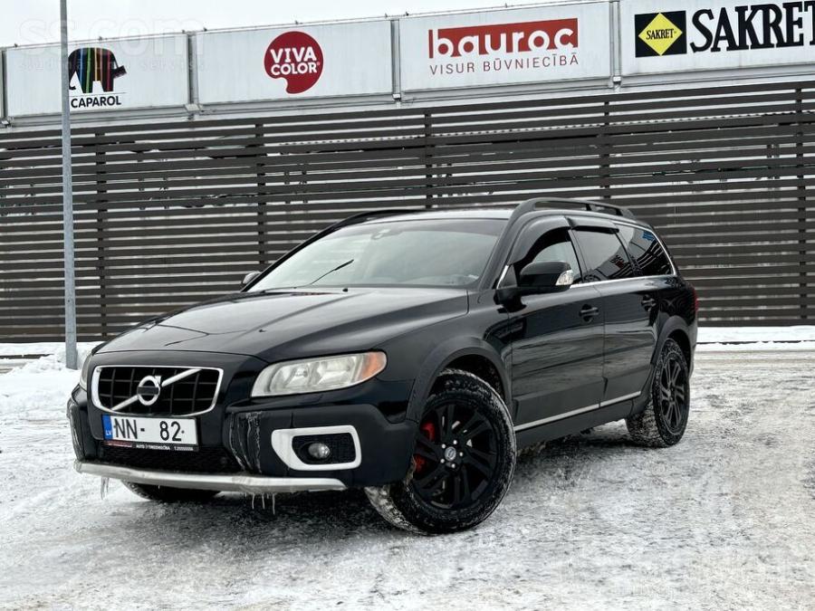 Black Volvo XC70 2011 in Riga, with an engine capacity of 2.40 L and mileage of 307 thousand km for 7900 €, photo 1 on AUTOMOTO.COM.LV