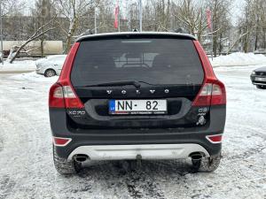 Black Volvo XC70 2011 in Riga, with an engine capacity of 2.40 L and mileage of 307 thousand km for 7900 €, photo 4 on AUTOMOTO.COM.LV