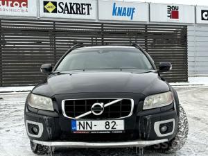 Black Volvo XC70 2011 in Riga, with an engine capacity of 2.40 L and mileage of 307 thousand km for 7900 €, photo 7 on AUTOMOTO.COM.LV