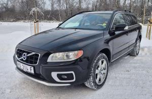 Black Volvo XC70 2011 in Utena, with an engine capacity of 2.40 L and mileage of 291 thousand km for 7950 €, photo  on AUTOMOTO.COM.LV
