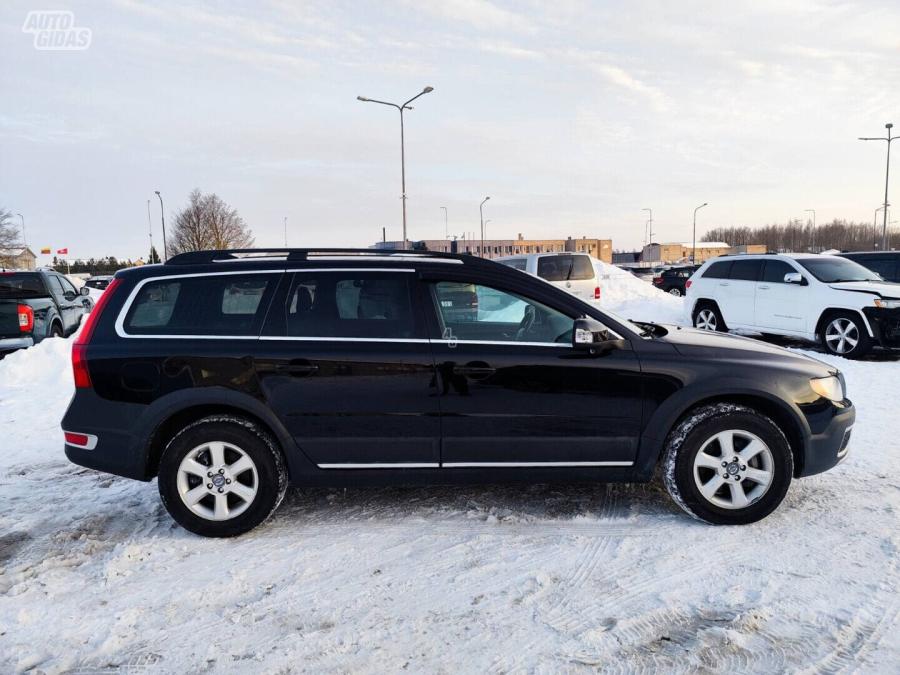Melns Volvo XC70 2011 Šauļi, ar dzinēja tilpumu 3.20 L un nobraukumu 0 tūkst. km par 5000 €, foto 8 vietnē AUTOMOTO.COM.LV