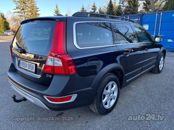 Black Volvo XC70 2011 in Paide, with an engine capacity of 2.00 L and mileage of 341 thousand km for 9390 €, photo 5 on AUTOMOTO.COM.LV