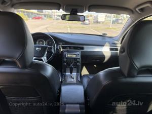 Black Volvo XC70 2011 in Voru, with an engine capacity of 2.40 L and mileage of 308 thousand km for 8999 €, photo 12 on AUTOMOTO.COM.LV