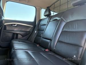 Black Volvo XC70 2011 in Voru, with an engine capacity of 2.40 L and mileage of 308 thousand km for 8999 €, photo 14 on AUTOMOTO.COM.LV