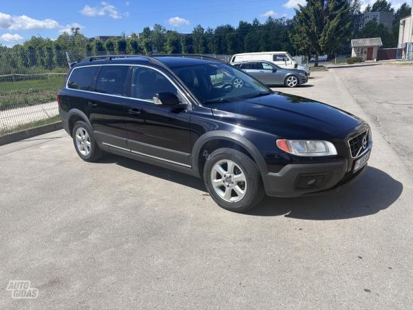 Black Volvo XC70 2011 in Siauliai, with an engine capacity of 3.20 L and mileage of 2781 thousand km for 7300 €, photo 1 on AUTOMOTO.COM.LV