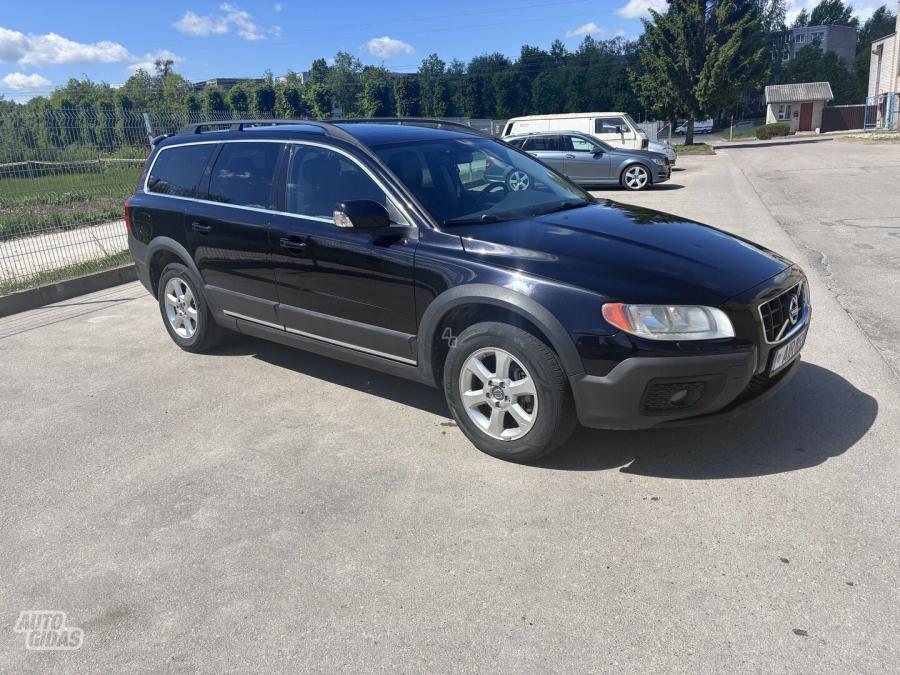 Black Volvo XC70 2011 in Siauliai, with an engine capacity of 3.20 L and mileage of 2781 thousand km for 7300 €, photo 1 on AUTOMOTO.COM.LV