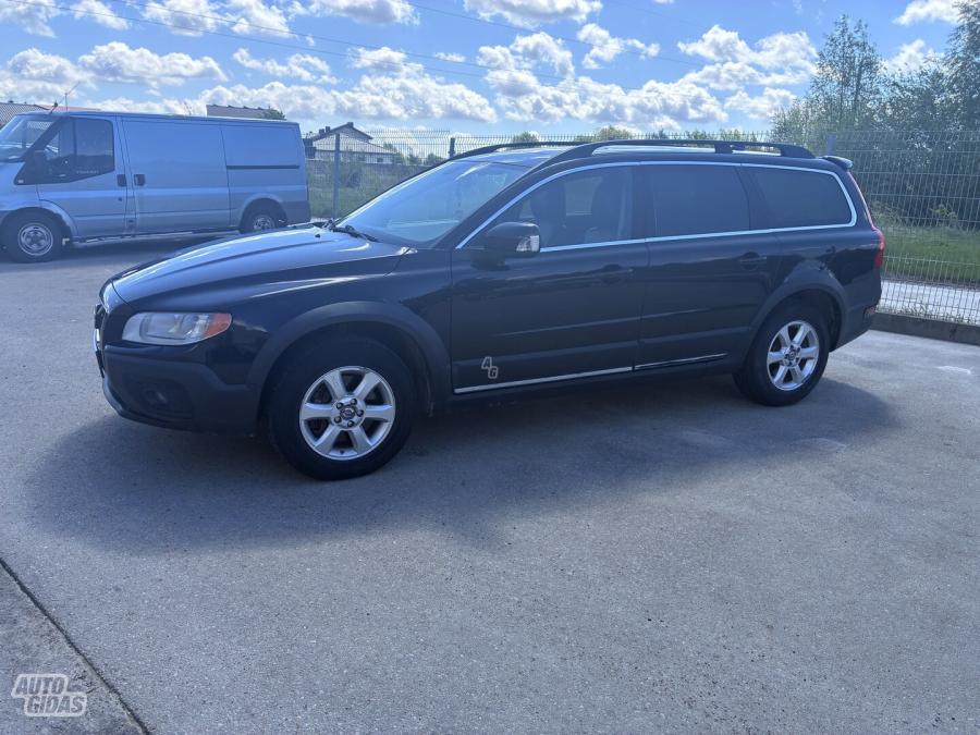 Black Volvo XC70 2011 in Siauliai, with an engine capacity of 3.20 L and mileage of 2781 thousand km for 7300 €, photo 4 on AUTOMOTO.COM.LV