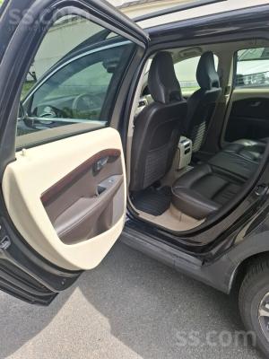 Melns Volvo XC70 2011 Rīga, ar dzinēja tilpumu 2.00 L un nobraukumu 291 tūkst. km par 7500 €, foto 8 vietnē AUTOMOTO.COM.LV