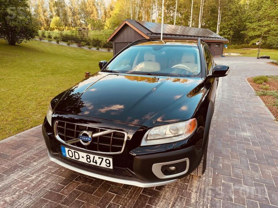 Melns Volvo XC70 2011 Rīga, ar dzinēja tilpumu 2.40 L un nobraukumu 293 tūkst. km par 6500 €, foto 3 vietnē AUTOMOTO.COM.LV