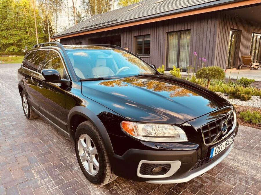 Melns Volvo XC70 2011 Rīga, ar dzinēja tilpumu 2.40 L un nobraukumu 293 tūkst. km par 6500 €, foto 5 vietnē AUTOMOTO.COM.LV