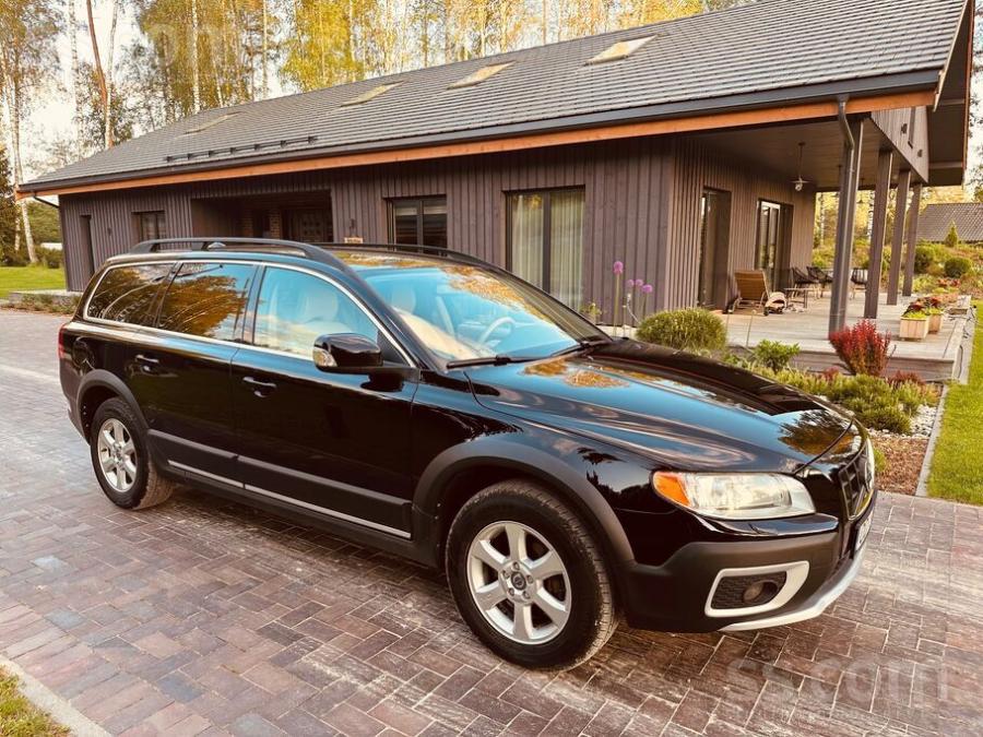 Melns Volvo XC70 2011 Rīga, ar dzinēja tilpumu 2.40 L un nobraukumu 293 tūkst. km par 6500 €, foto 6 vietnē AUTOMOTO.COM.LV
