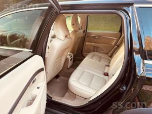 Melns Volvo XC70 2011 Rīga, ar dzinēja tilpumu 2.40 L un nobraukumu 293 tūkst. km par 6500 €, foto 18 vietnē AUTOMOTO.COM.LV
