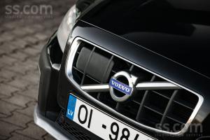 Melns Volvo XC70 2011 Jelgava, ar dzinēja tilpumu 2.40 L un nobraukumu 0 tūkst. km par 9150 €, foto 15 vietnē AUTOMOTO.COM.LV