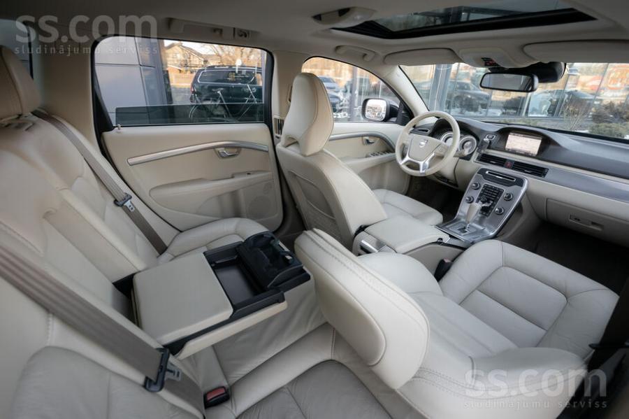 Melns Volvo XC70 2011 Jelgava, ar dzinēja tilpumu 2.40 L un nobraukumu 0 tūkst. km par 9150 €, foto 27 vietnē AUTOMOTO.COM.LV