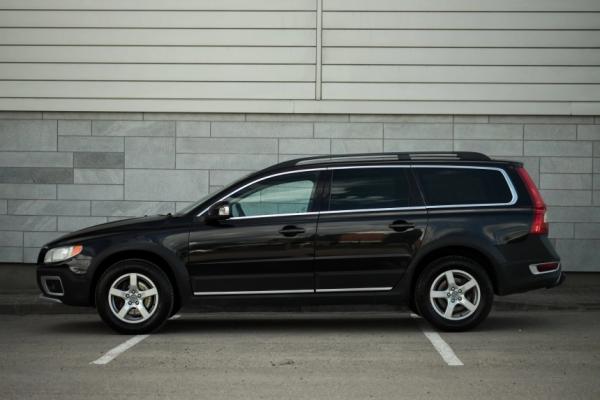 Melns Volvo XC70 2011 Rīga, ar dzinēja tilpumu 2.40 L un nobraukumu 244 tūkst. km par 9390 €, foto 2 vietnē AUTOMOTO.COM.LV