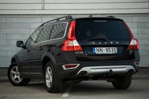 Melns Volvo XC70 2011 Rīga, ar dzinēja tilpumu 2.40 L un nobraukumu 244 tūkst. km par 9390 €, foto 8 vietnē AUTOMOTO.COM.LV