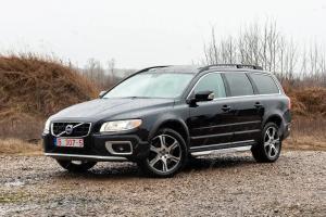 Melns Volvo XC70 2011 Rīga, ar dzinēja tilpumu 2.40 L un nobraukumu 246 tūkst. km par 9995 €, foto 4 vietnē AUTOMOTO.COM.LV