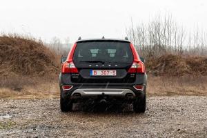 Melns Volvo XC70 2011 Rīga, ar dzinēja tilpumu 2.40 L un nobraukumu 246 tūkst. km par 9995 €, foto 7 vietnē AUTOMOTO.COM.LV