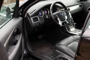 Melns Volvo XC70 2011 Rīga, ar dzinēja tilpumu 2.40 L un nobraukumu 246 tūkst. km par 9995 €, foto 13 vietnē AUTOMOTO.COM.LV