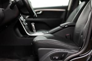 Melns Volvo XC70 2011 Rīga, ar dzinēja tilpumu 2.40 L un nobraukumu 246 tūkst. km par 9995 €, foto 14 vietnē AUTOMOTO.COM.LV