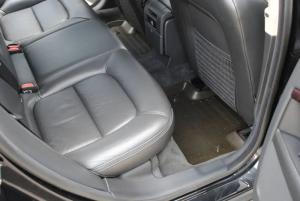 Black Volvo XC70 2011 in Riga, with an engine capacity of 2.40 L and mileage of 303 thousand km for 7490 €, photo 14 on AUTOMOTO.COM.LV