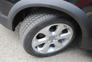 Black Volvo XC70 2011 in Riga, with an engine capacity of 2.40 L and mileage of 303 thousand km for 7490 €, photo 18 on AUTOMOTO.COM.LV