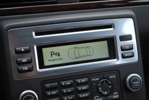 Black Volvo XC70 2011 in Riga, with an engine capacity of 2.40 L and mileage of 303 thousand km for 7490 €, photo 25 on AUTOMOTO.COM.LV