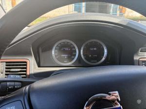Melns Volvo XC70 2011 Šauļi, ar dzinēja tilpumu 3.19 L un nobraukumu 280 tūkst. km par 7400 €, foto 10 vietnē AUTOMOTO.COM.LV